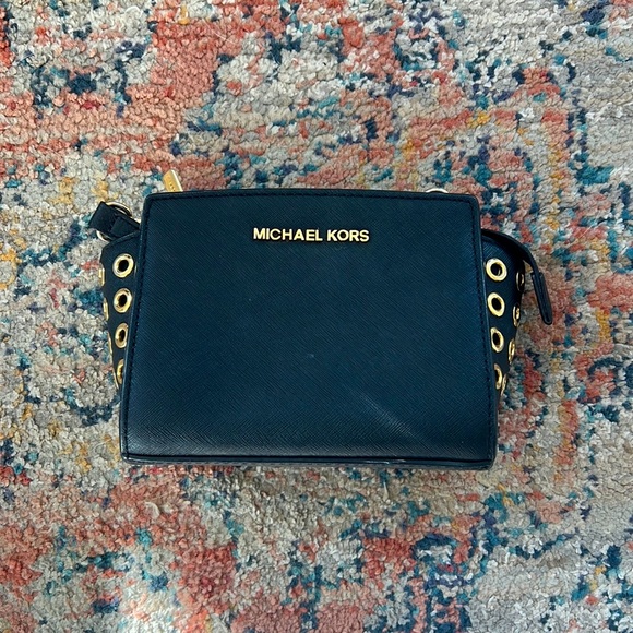 MICHAEL Michael Kors | Bags | Michael Kors Black Crossbody | Poshmark